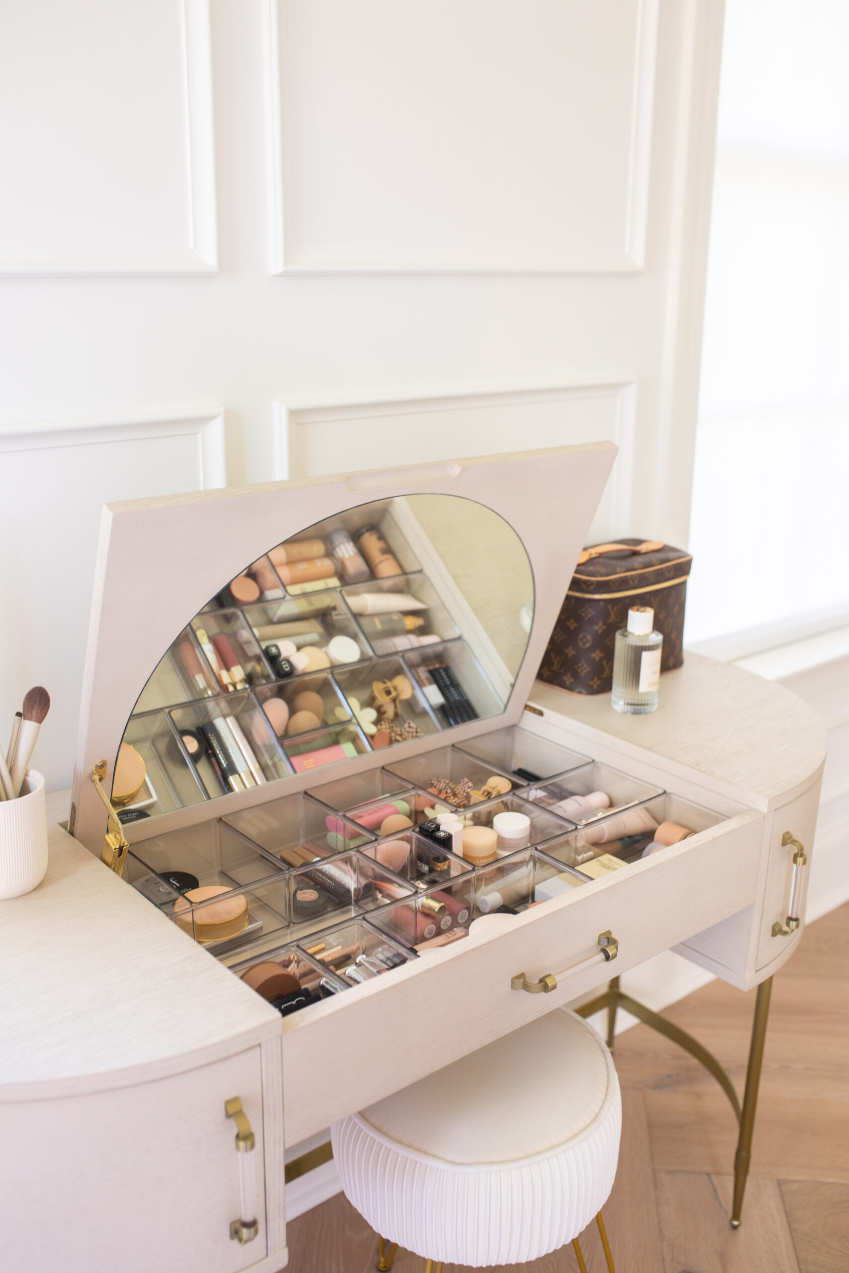 Vanity Decor & Organization - Teresa Caruso